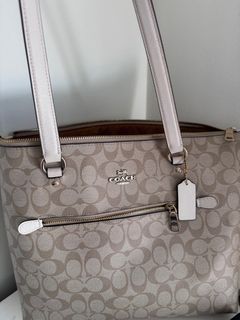 Coach F12345 Signature Gallery Jacquard Black Tote. ***Great Condition ...