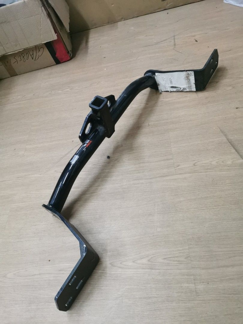 Curt Tow hitch for trailer, bicycle rack. Suitable for lexus Is250 ...