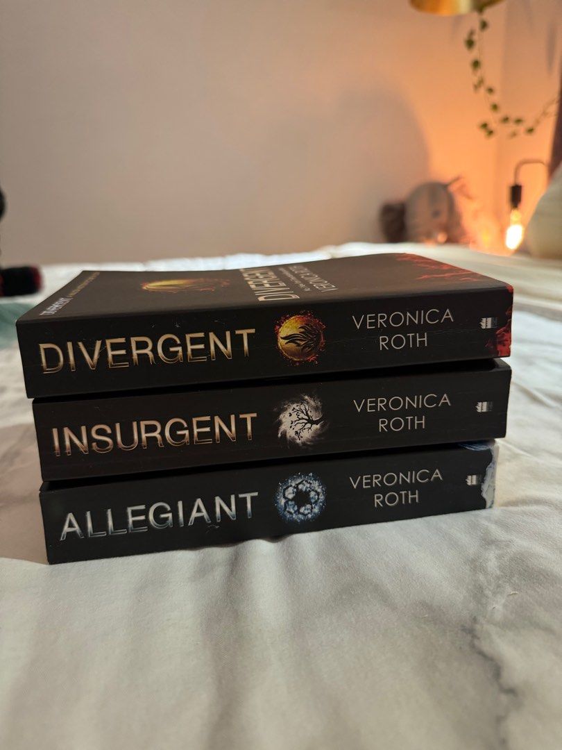 Divergent Series Full Set by Veronica Roth (Divergent, Insurgent ...