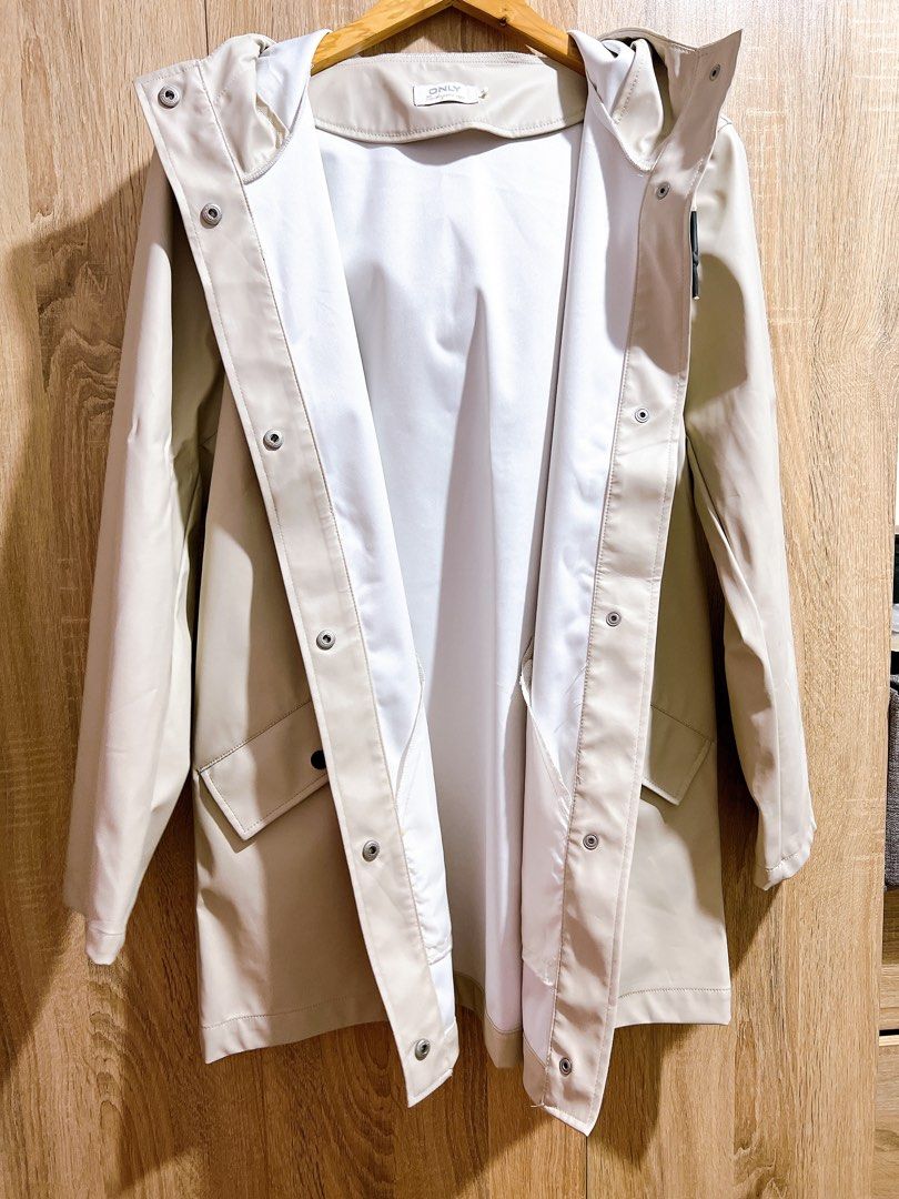 Formal Raincoat, Women's Fashion, Coats, Jackets and Outerwear on Carousell