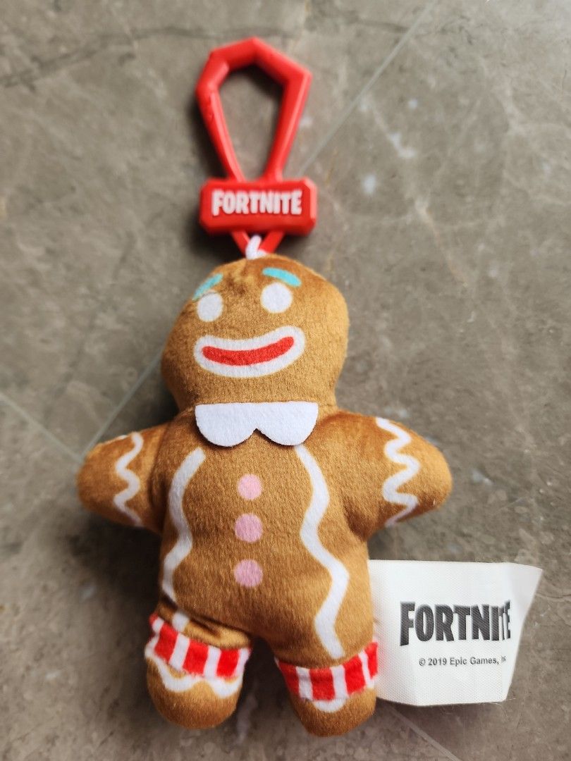 Fortnite Keychain, Hobbies & Toys, Memorabilia & Collectibles, Fan ...