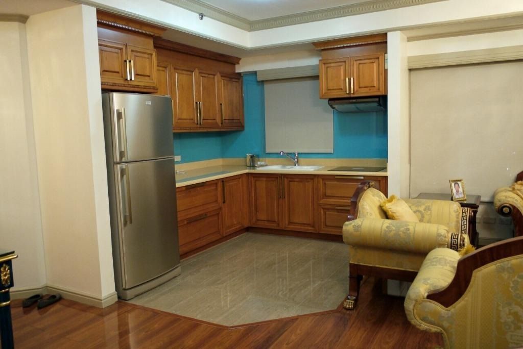 Fully furnished unit at One Adriatico Place right besides Robinsons ...