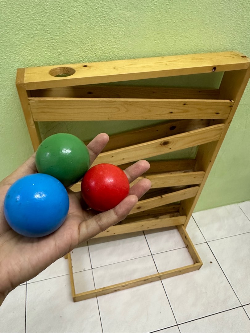 Giant Ball Tracker / Montessori / Visual Tracking Skill Toy ...