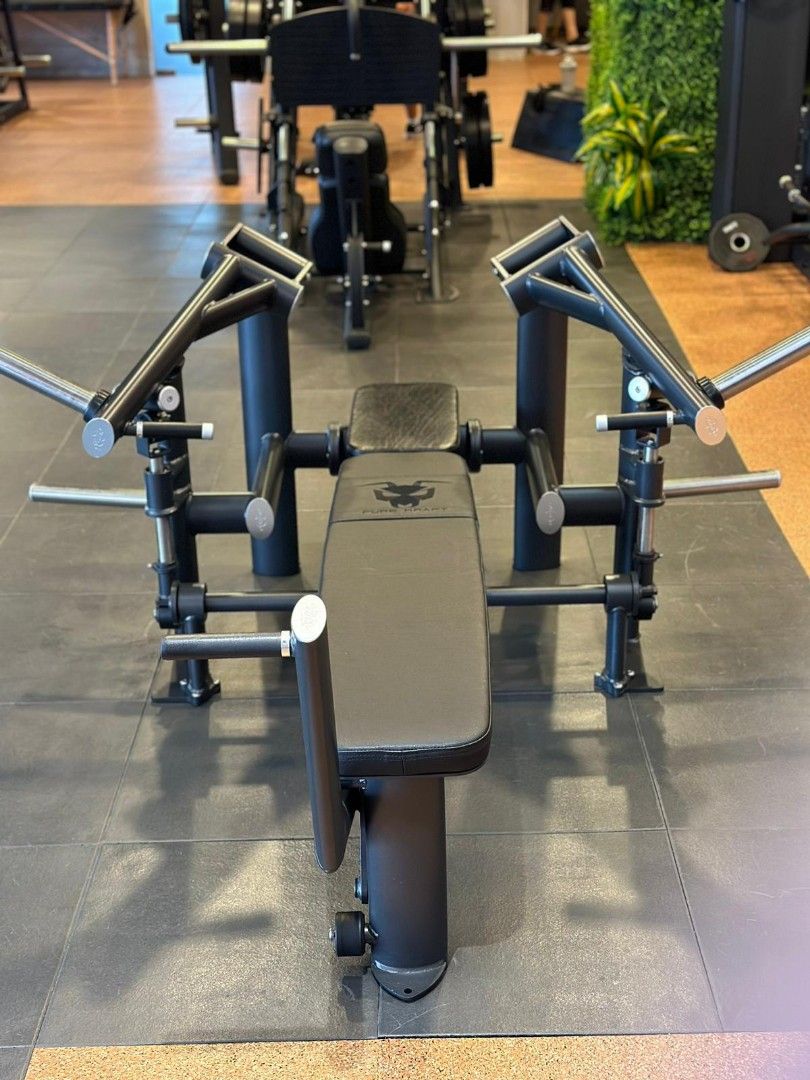 Gym 80 flat chest press , FIVE decline press, 運動產品, 運動與健身, 運動與健身 - 有氧健身 ...