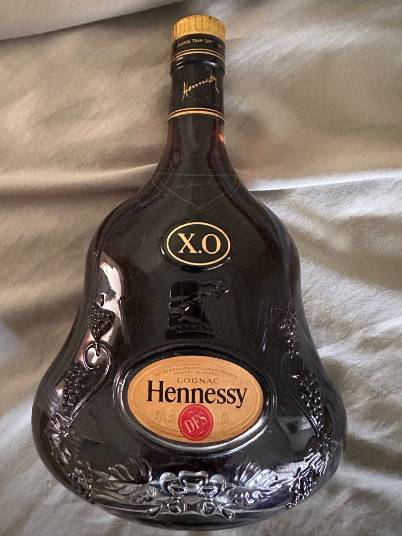 Hennessy XO cognac 1 litre, Food & Drinks, Alcoholic Beverages on Carousell