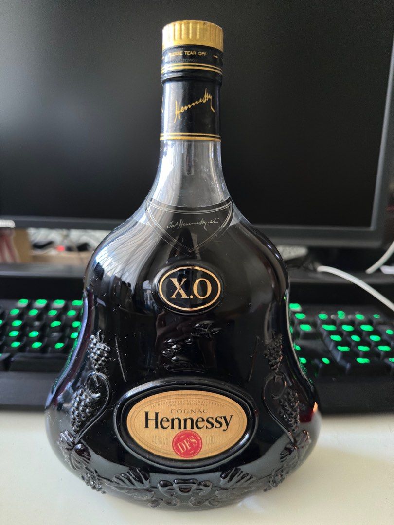 Hennessy XO cognac 1 litre, Food & Drinks, Alcoholic Beverages on Carousell