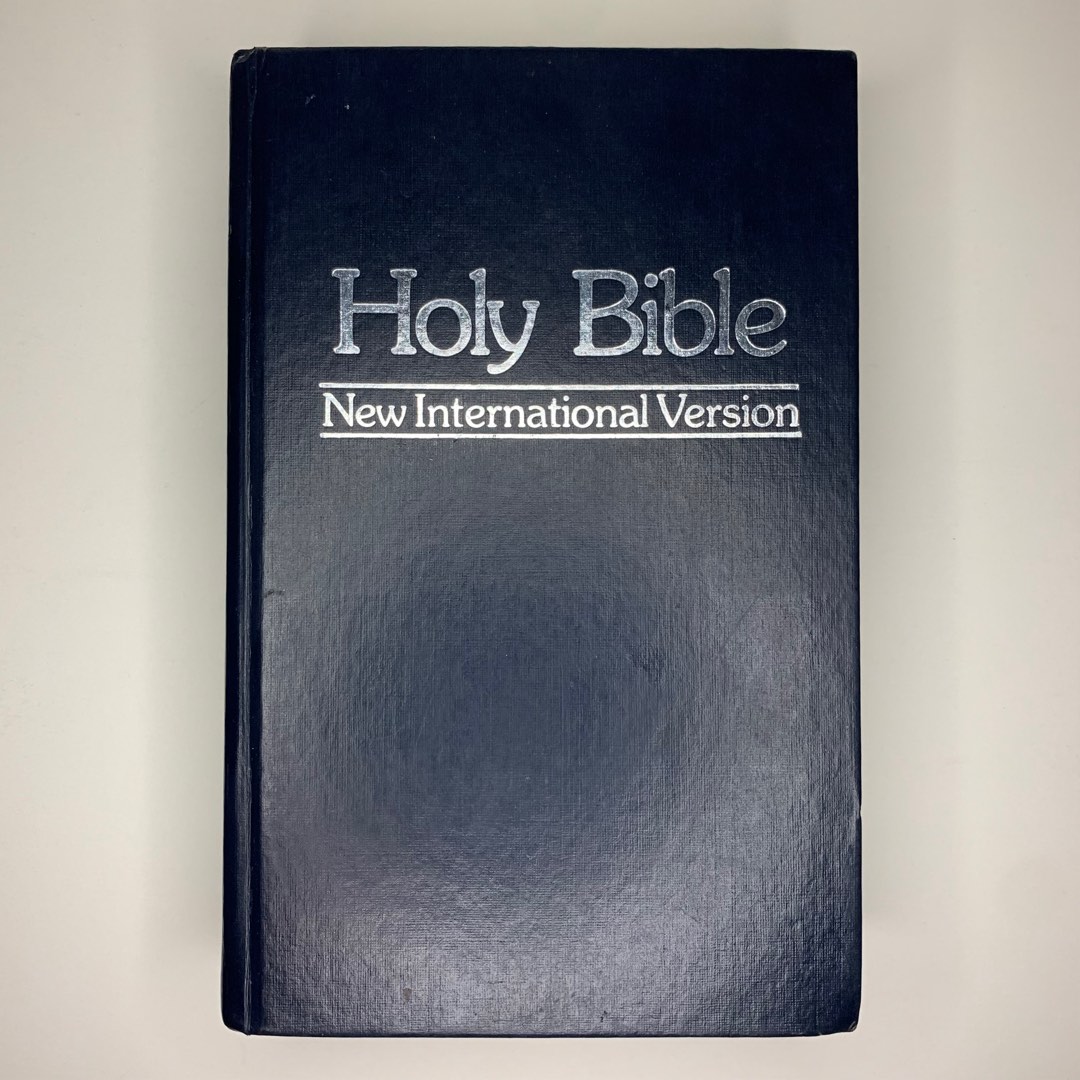 Holy Bible NIV 1984 LARGE PRINT, Hobbies & Toys, Books & Magazines ...