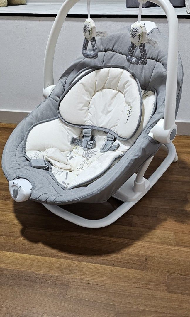 Joie Sansa 2in1 Rocker + swing, Babies & Kids, Baby Nursery & Kids ...