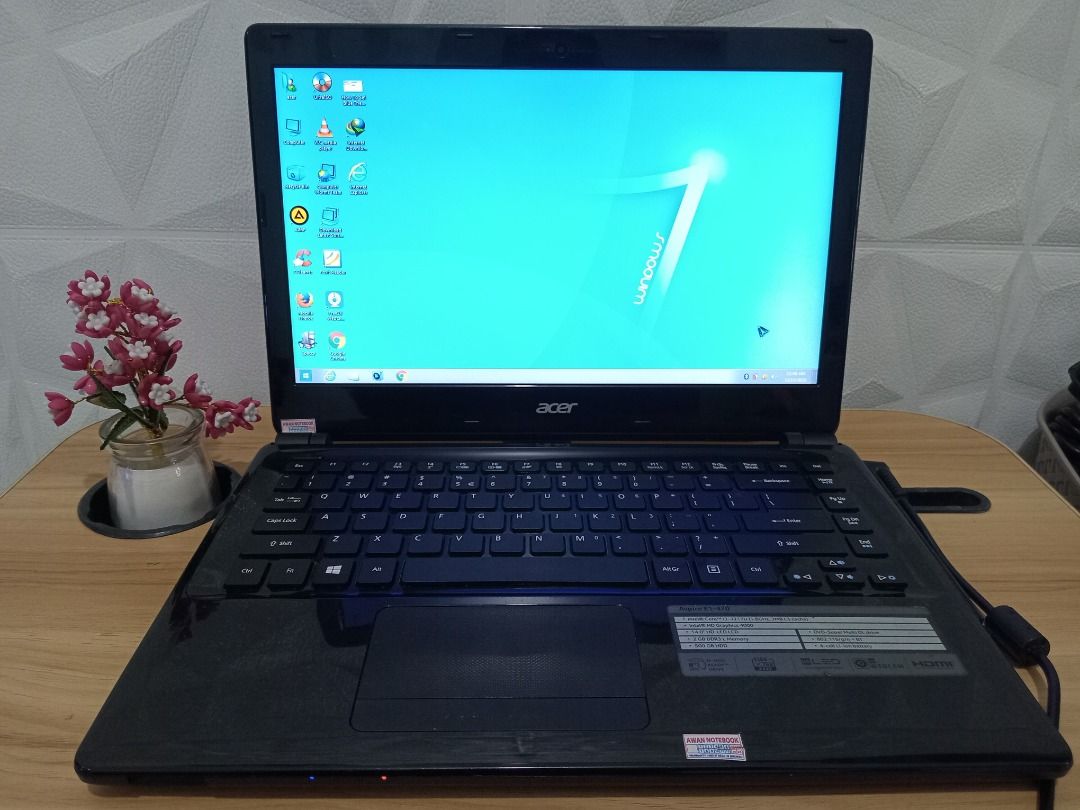 Laptop acer aspire E1-422 RAM 2GB HARDDISK 500GB PROCESSOR AMD E1-2500 ...