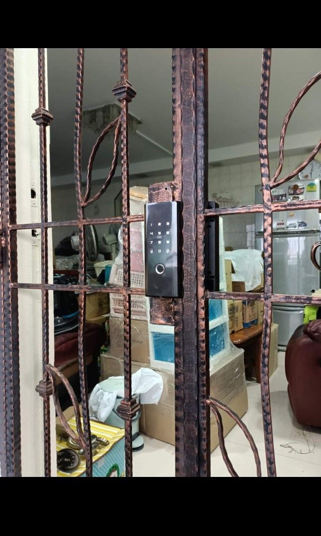 Lateat Lockstar facial Digital door lock bundle, Furniture & Home ...