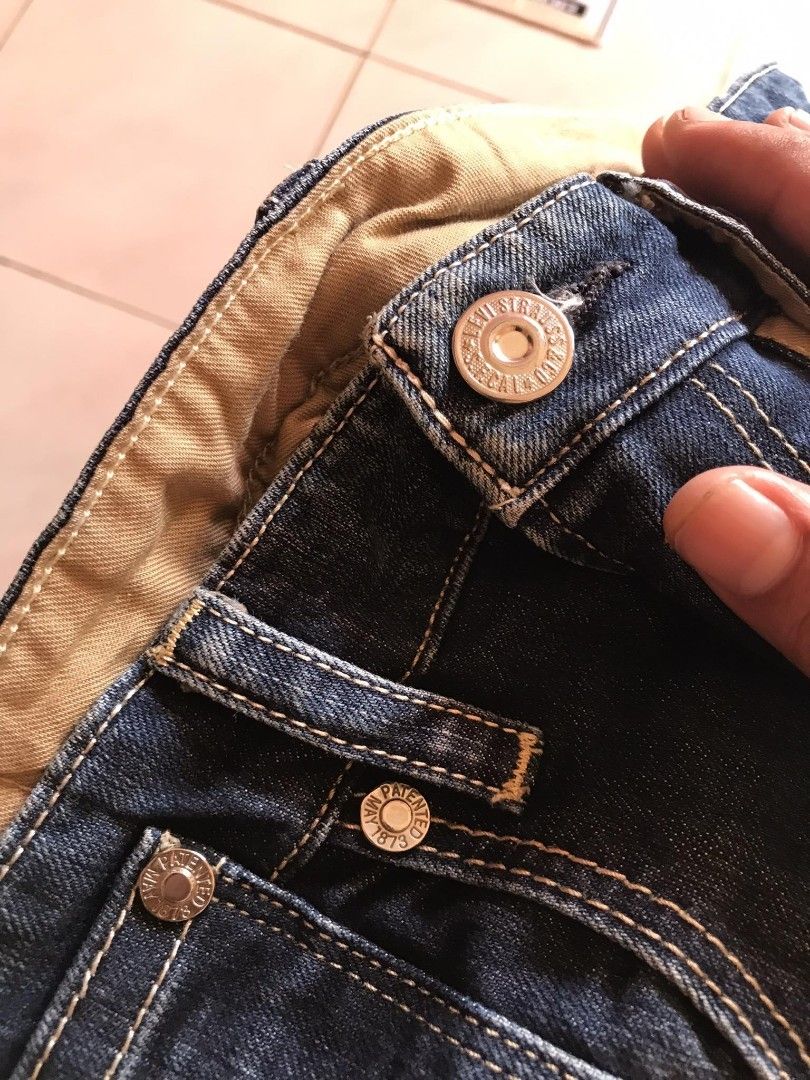 Levis Jeans for men, Men's Fashion, Bottoms, Jeans on Carousell