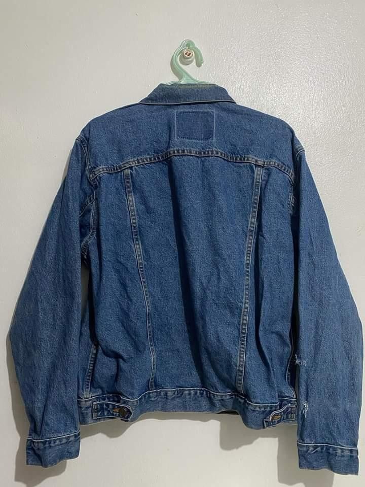 LEVI'S RIPPED TRUCKER, Men's Fashion, Coats, Jackets and Outerwear on ...