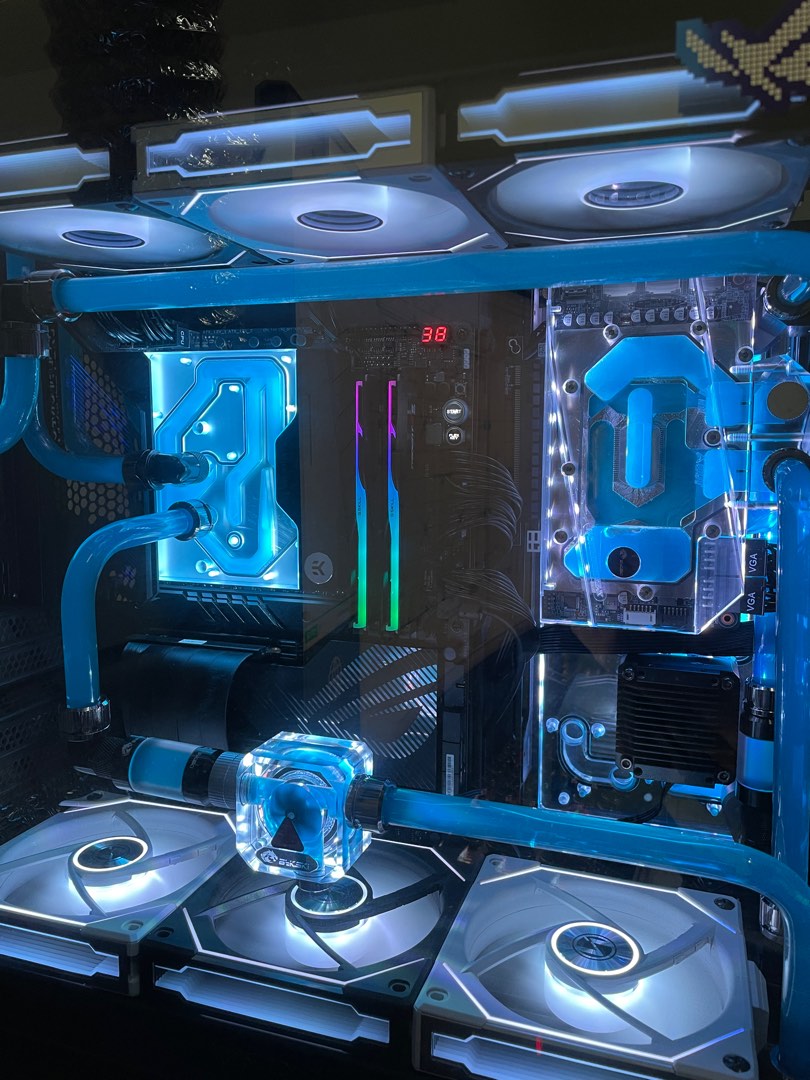 lian li upright vertical, Computers & Tech, Parts & Accessories, Computer Parts on Carousell