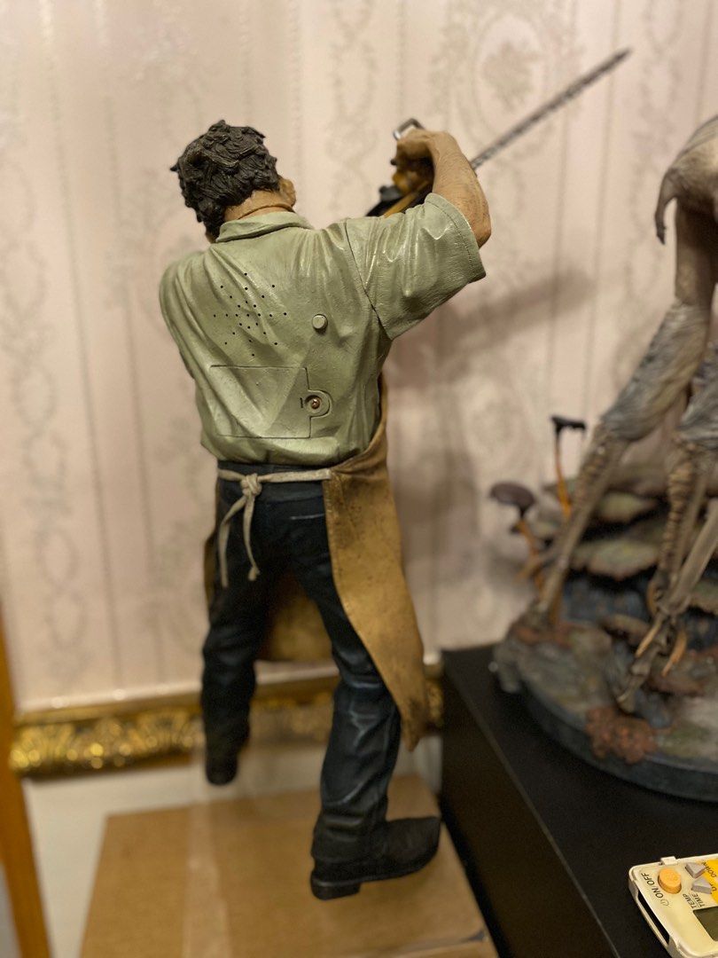 MacFarlane 18 inch Texas chainsaw massacre figure, Hobbies & Toys, Toys ...