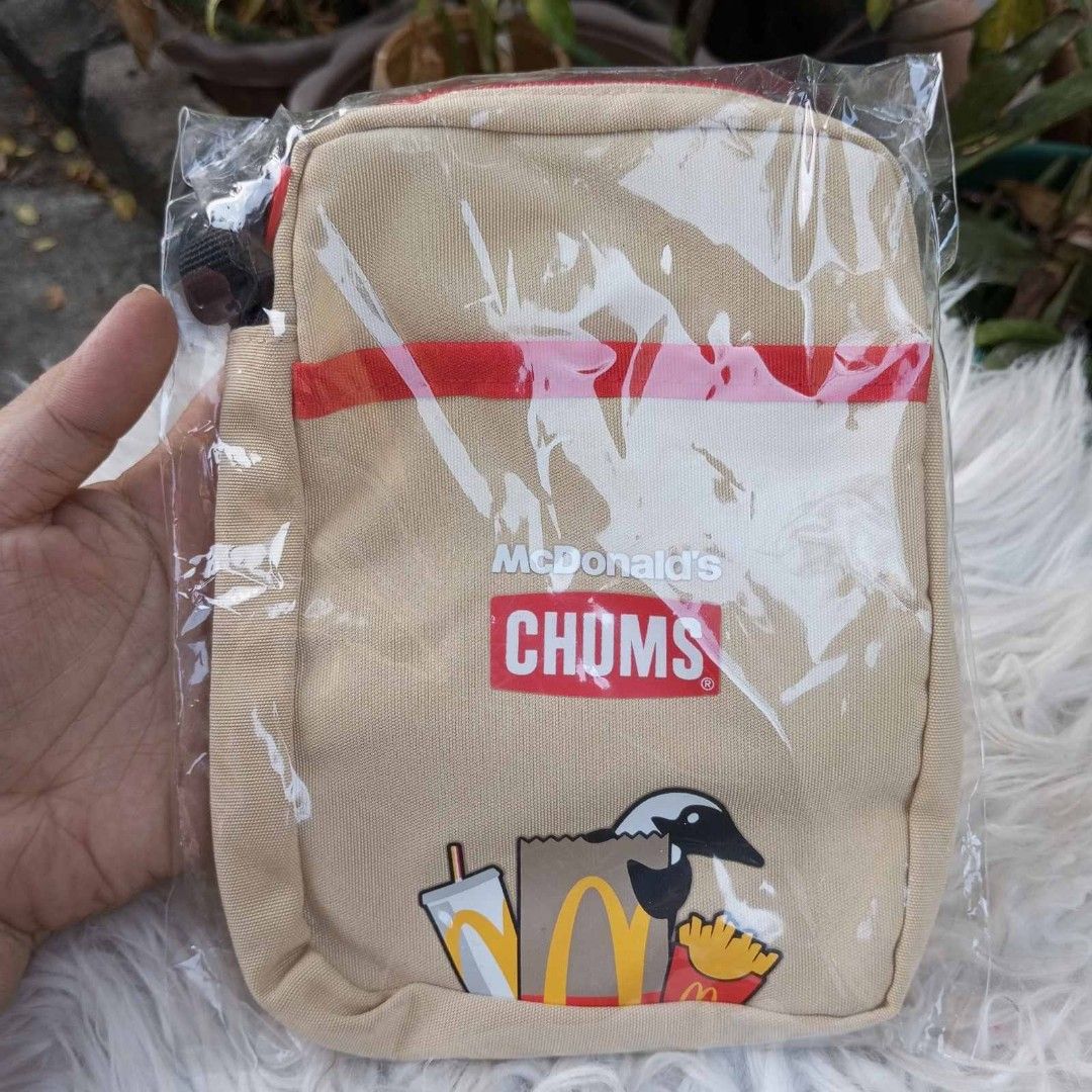 McDonald's Grab Bag "CHUMS" Collaboration, Women's Fashion, Bags ...