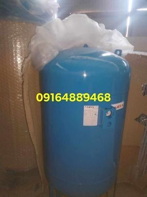 MDA BLADDER TANK, Commercial & Industrial, Construction Tools ...