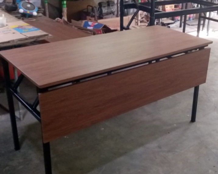 Meja lipat IBM modesty tutupan bawah, Perabotan Rumah di Carousell