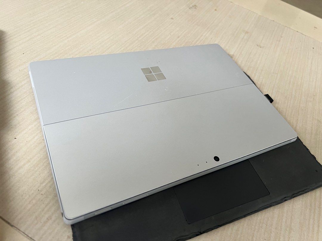Microsoft surface pro 5 8gb ram i5, Computers & Tech, Laptops ...