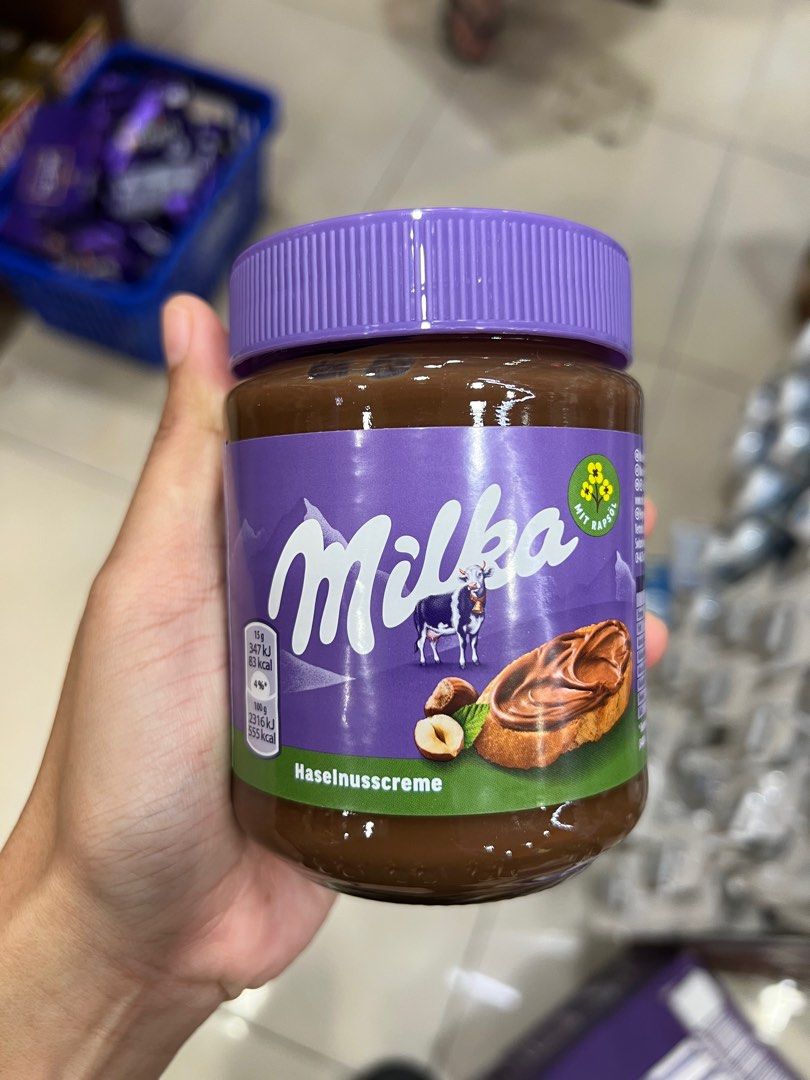 Milka Hazelnut Cream Chocolate Spread 350g, Food & Drinks, Packaged ...