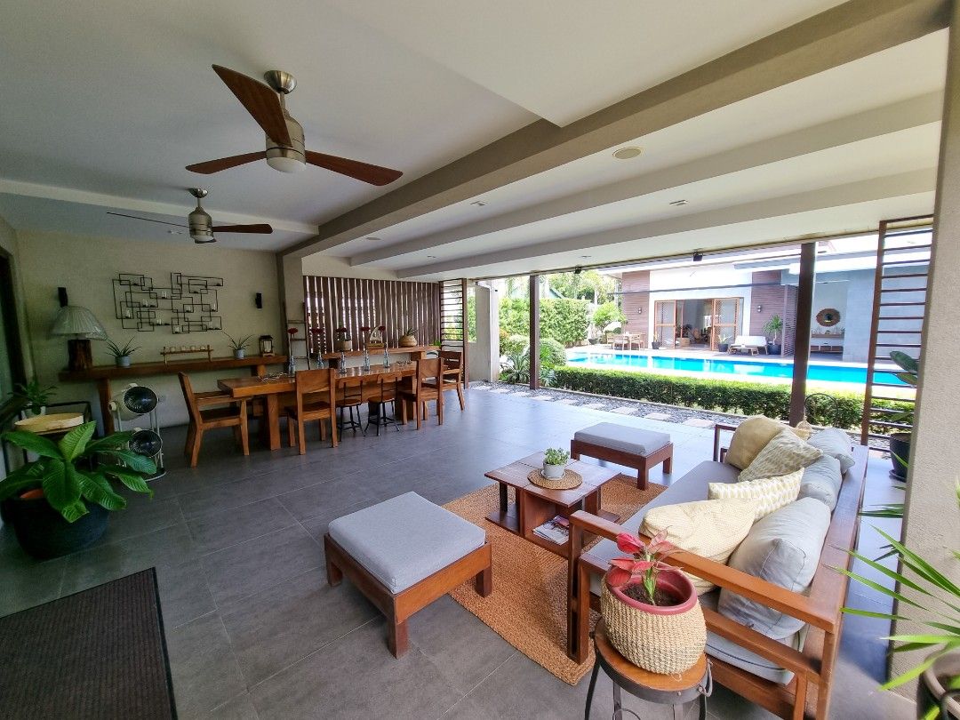 Modern Tropical House for Sale in Posadas Village, Sucat, Muntinlupa ...