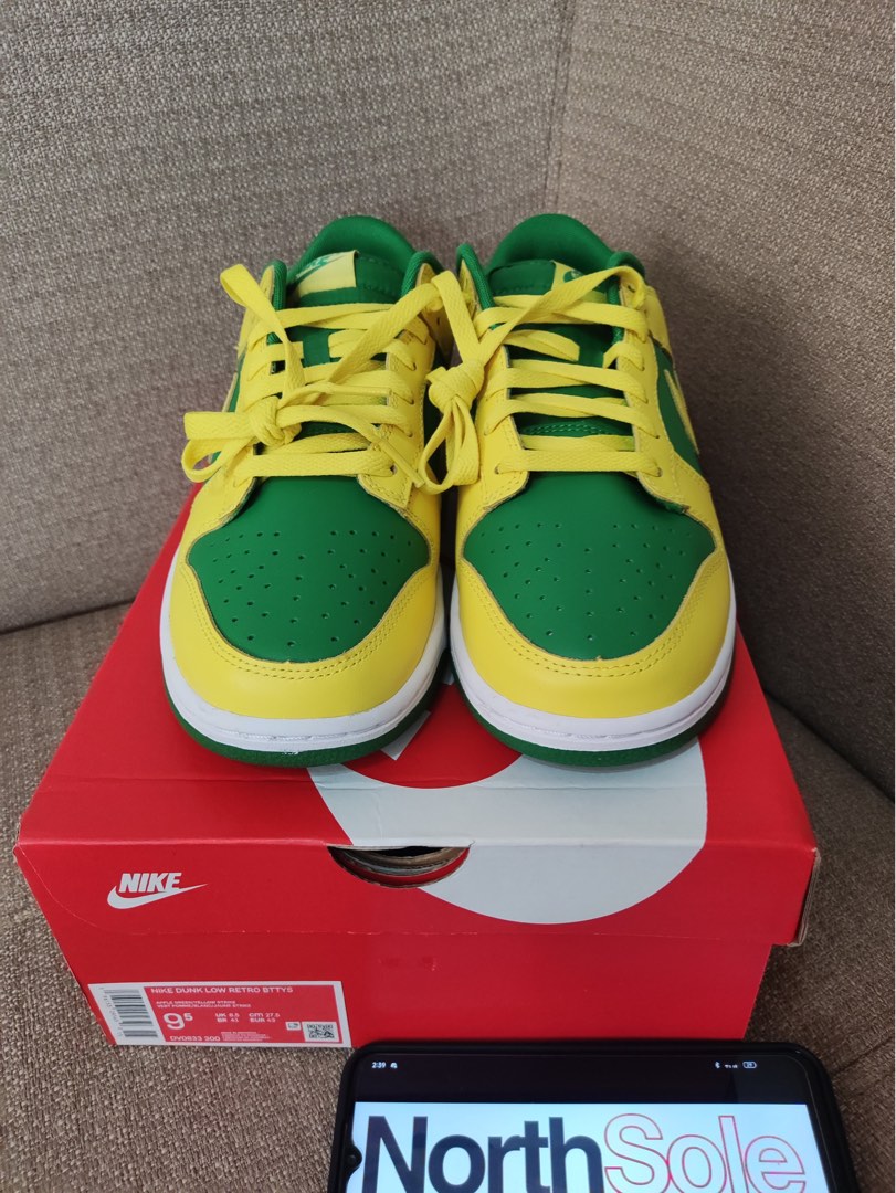 Nike Dunk low Reverse Brazil 9.5US, Men's Fashion, Footwear, Sneakers ...
