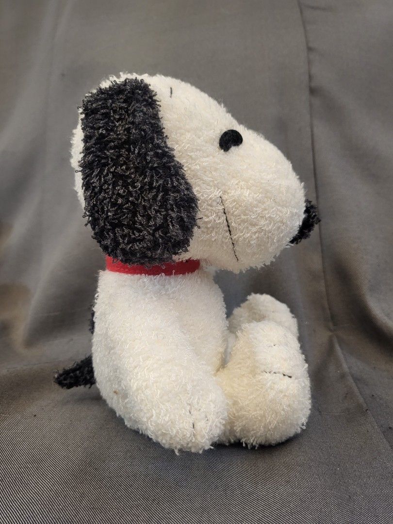 Peanuts Fuzzy Snoopy Medium Plushie, Hobbies & Toys, Toys & Games on ...