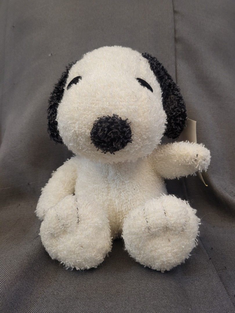 Peanuts Fuzzy Snoopy Medium Plushie, Hobbies & Toys, Toys & Games on ...