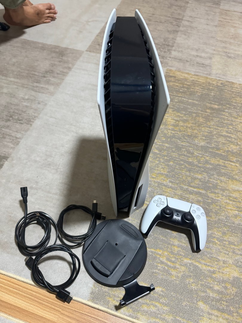 PS5 console & controller, Hobbies & Toys, Toys & Games on Carousell