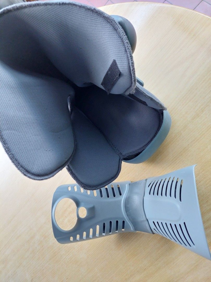 Rebound air walker boot, Health & Nutrition, Assistive & Rehabilatory ...