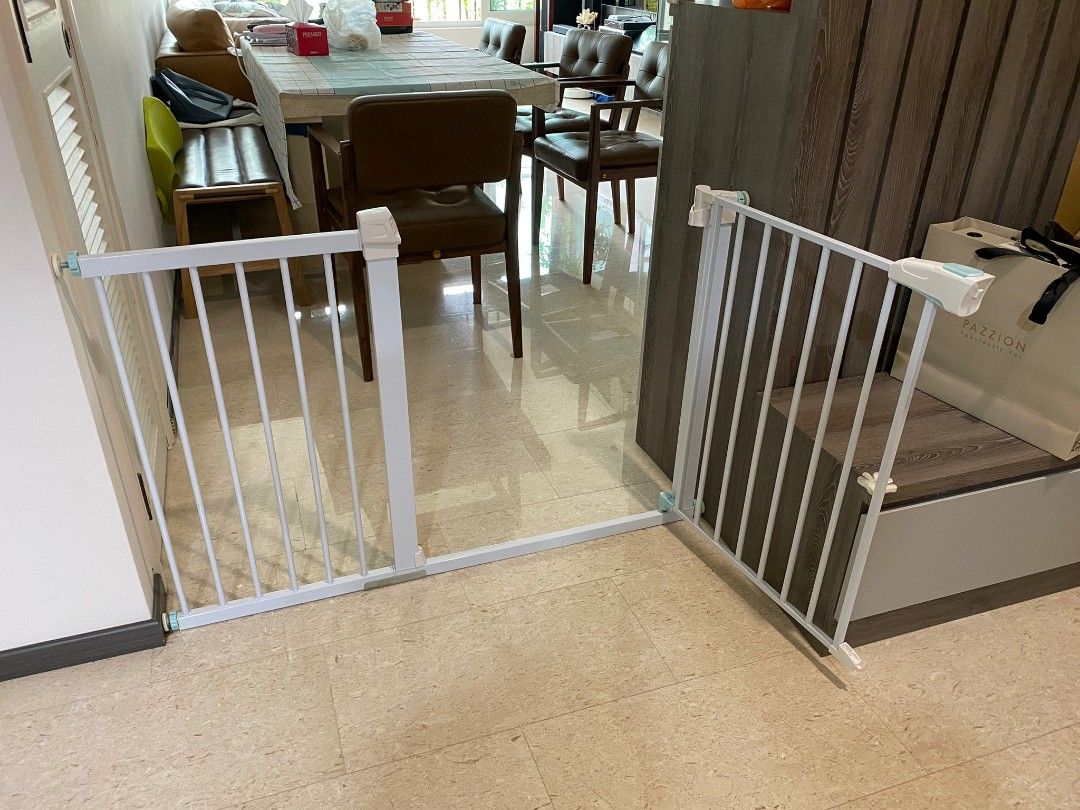 Safety gate (easily attachable), Furniture & Home Living, Security ...