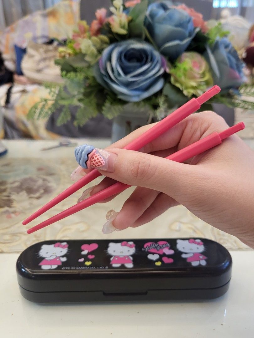 Sanrio Hello Kitty Kiddie Spoon & Fork w/ Chopsticks, Furniture & Home ...