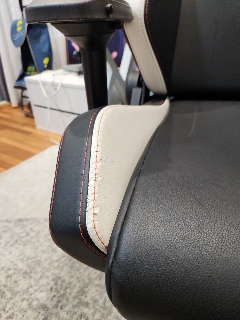 Secret Lab Omega, Furniture & Home Living, Furniture, Chairs on Carousell