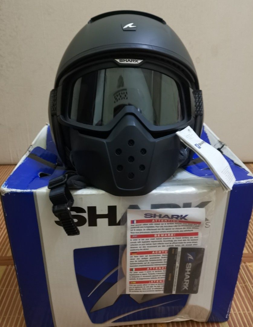 SHARK RAW HELMET, Auto Accessories on Carousell