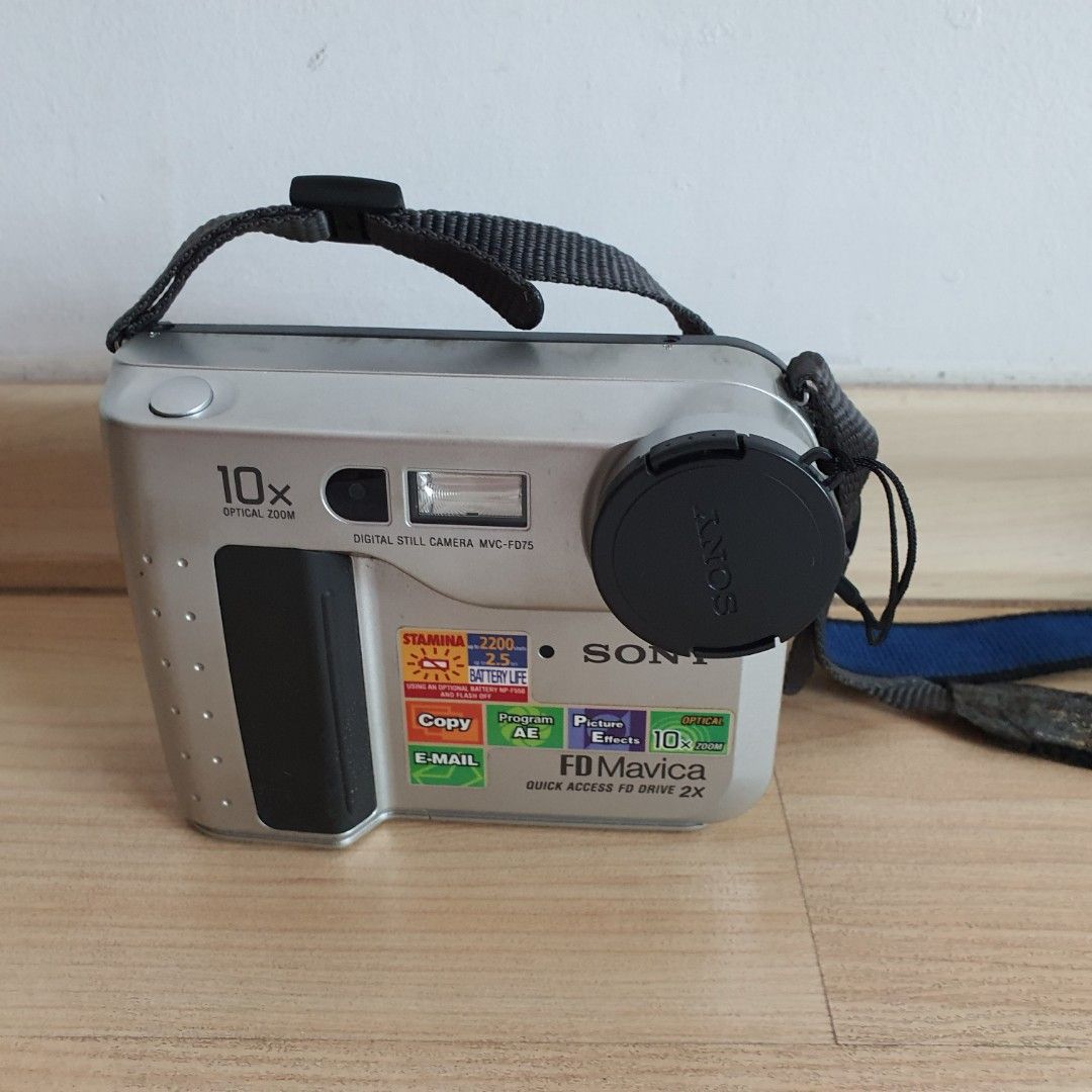 Sony mavica - 2001- FD 75, Photography, Cameras on Carousell