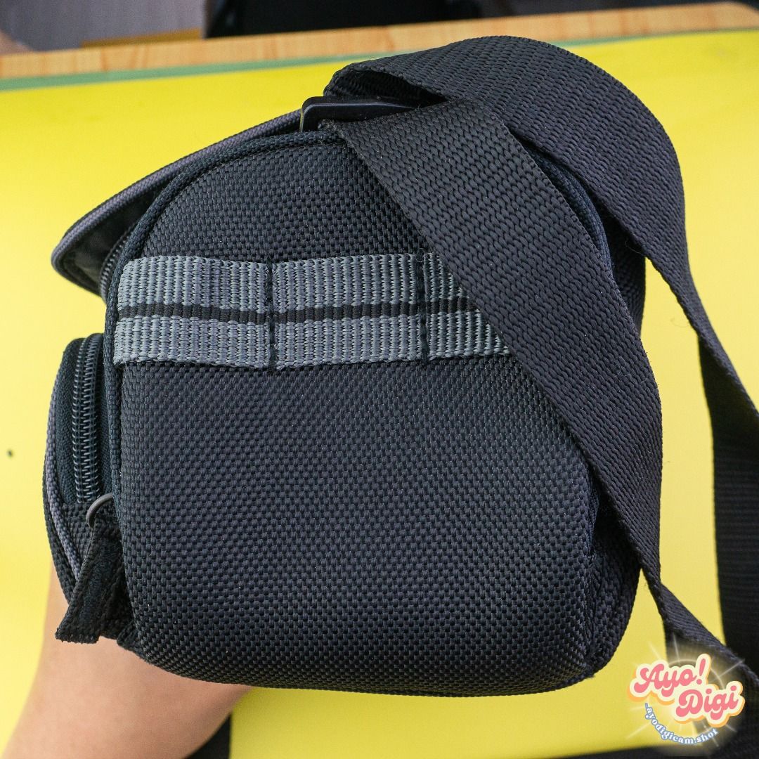 Sony Small Sling Camera Bag for Mirrorless, Photography, Photography ...