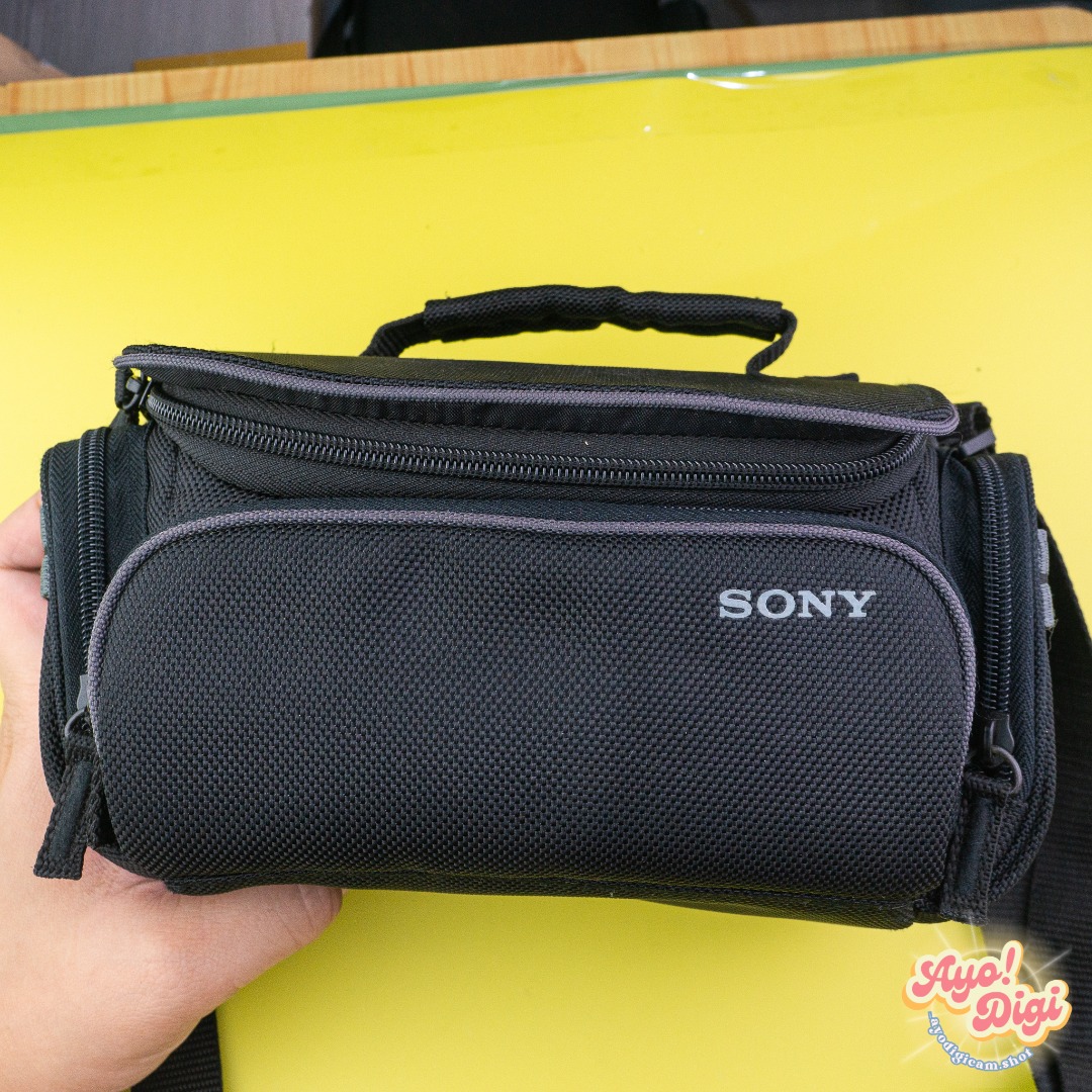Sony Small Sling Camera Bag for Mirrorless, Photography, Photography ...