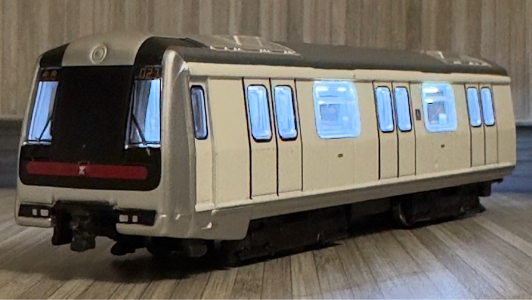 TINY 微影 MTR 港鐵 港島線 M-Train 1/120 DIY加燈版 Lighted, 興趣及遊戲, 玩具 & 遊戲類 - Carousell