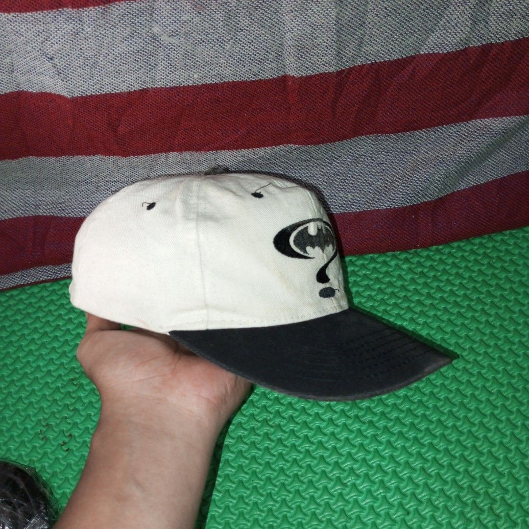 Topi Batman x burger king ( topi vintage), Fesyen Pria, Aksesoris, Topi ...