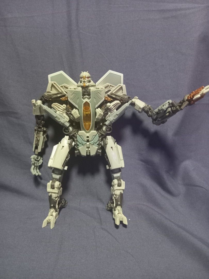 Transformers studio series 06 starscream, Hobbies & Toys, Toys & Games ...