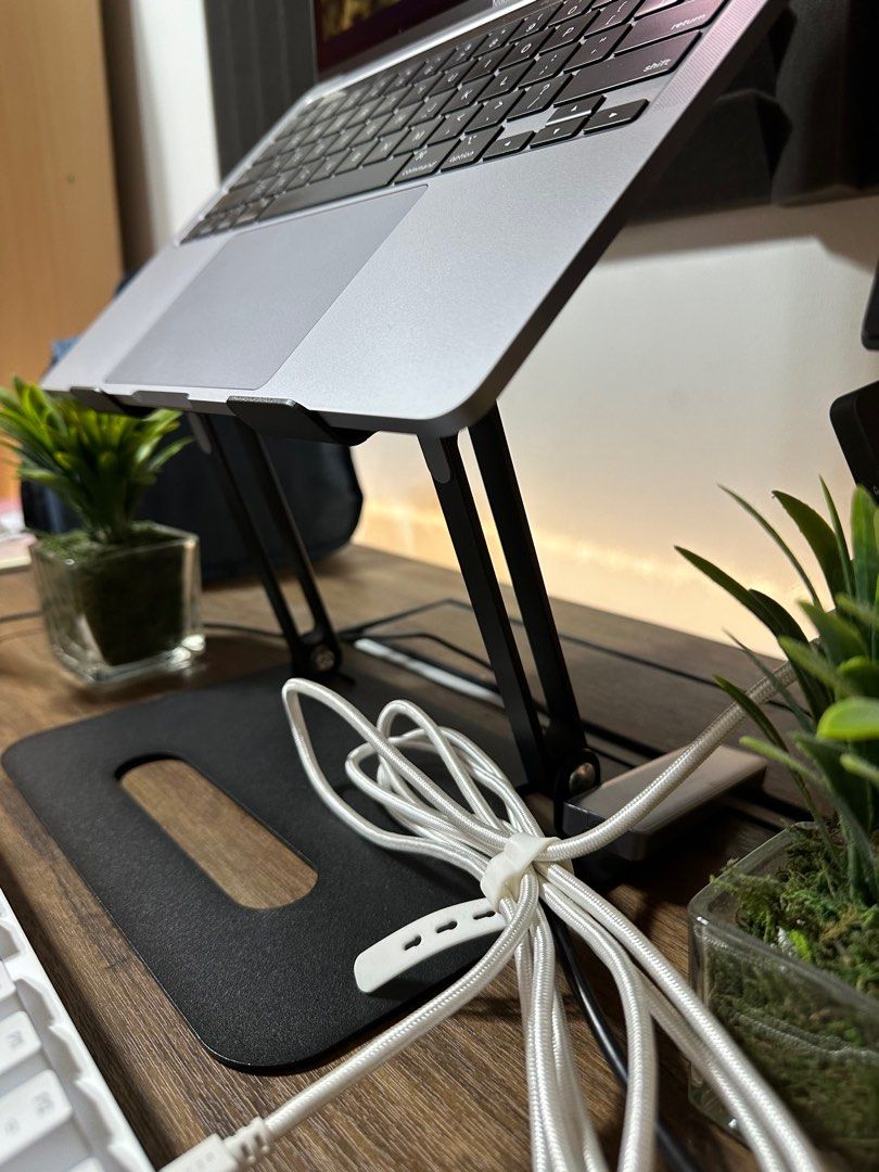 WFH Bundle (Monitor + Arm + Keyboard + Mouse + Laptop stand + USB-C hub ...
