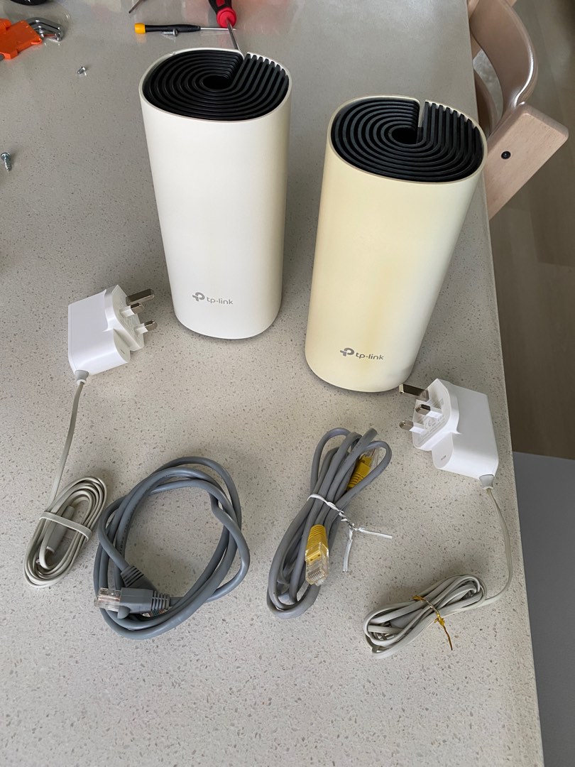 2 x TP-Link Mesh WiFi router Deco M4 AC1200, Computers & Tech, Parts ...