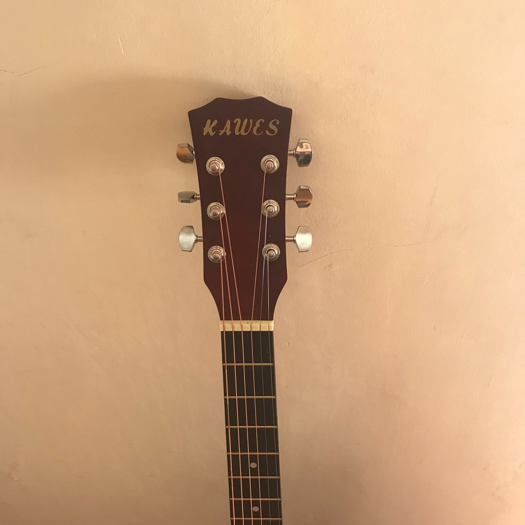 38 inches kawes guitar with free capo and pick, Hobbies & Toys, Music ...