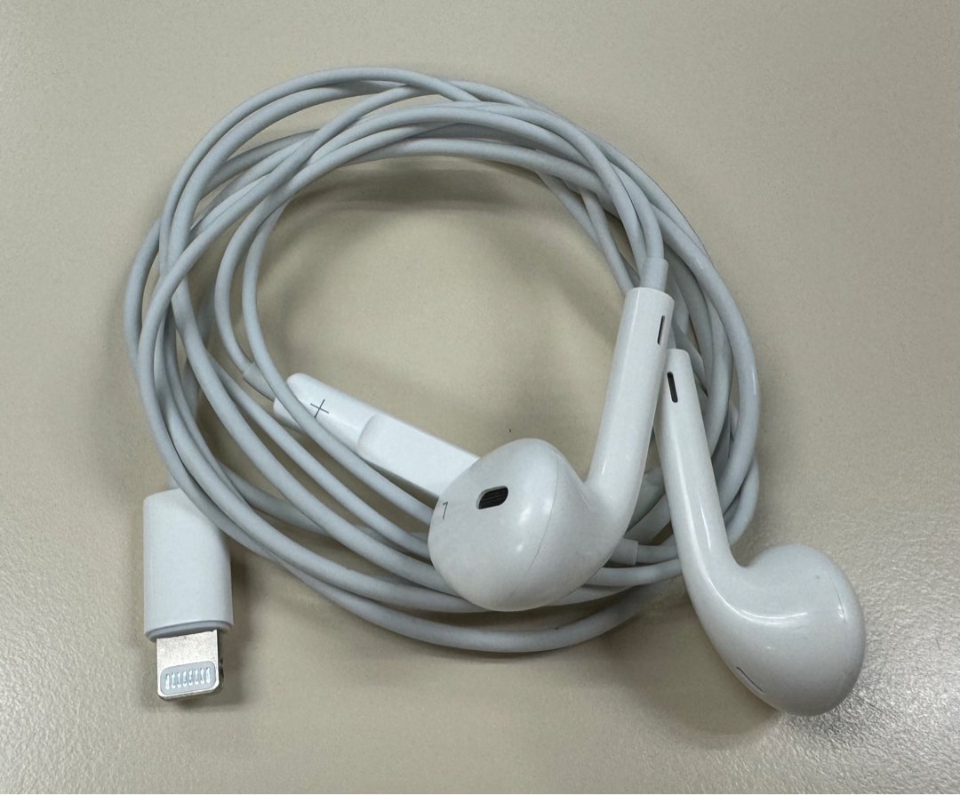 原裝 Apple Lightening 接口 Cable EarPods AirPods Plug 蘋果有線耳機, 手提電話, 電話及其他裝置 ...
