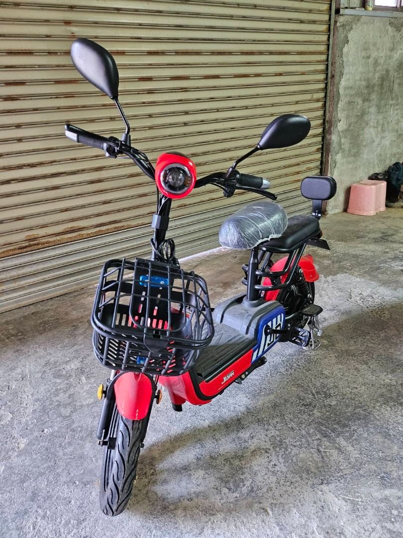 [售/自取] YC-B2 電動(輔助)自行車(紅) 免駕照 代步, 機車, 電動機車在旋轉拍賣