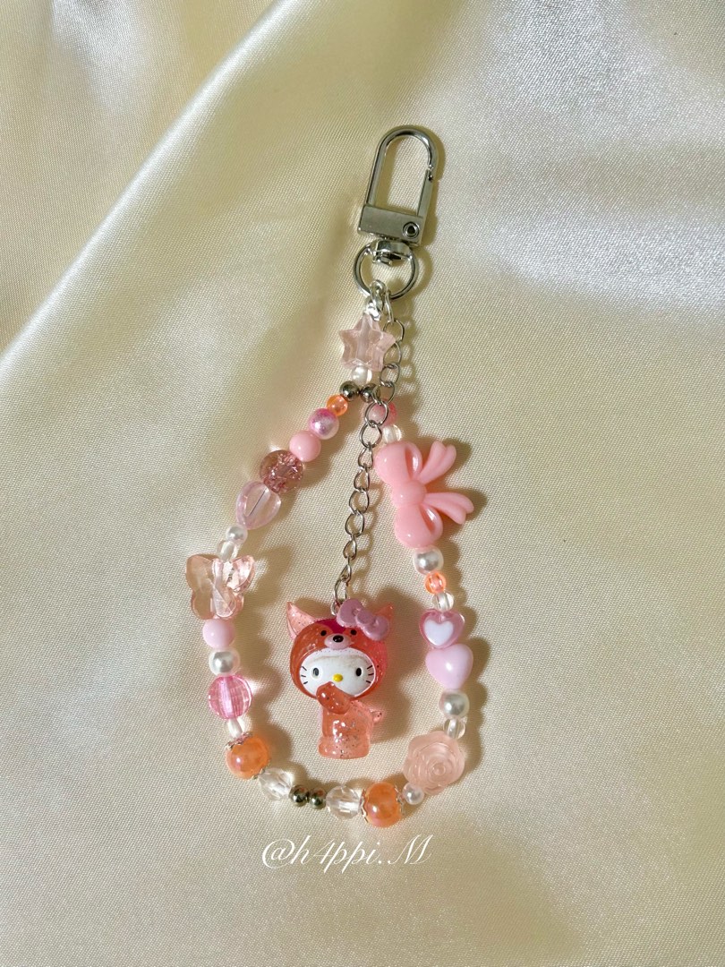 y2k ulzzang hello kitty beaded keychain, Hobbies & Toys, Stationery ...