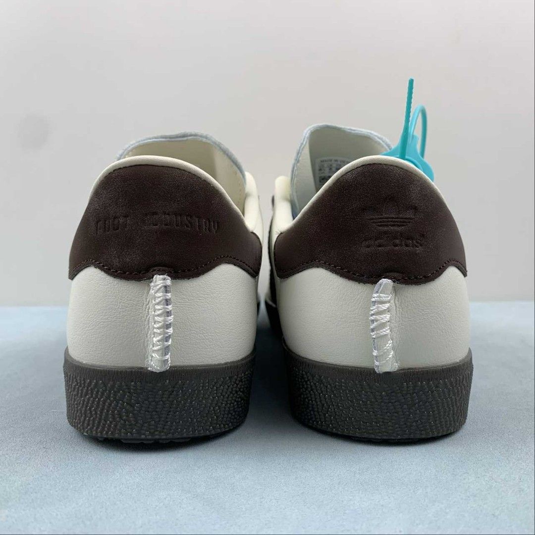 Adidas GAZELLE (IG1895), Fesyen Pria, Sepatu , Sneakers di Carousell