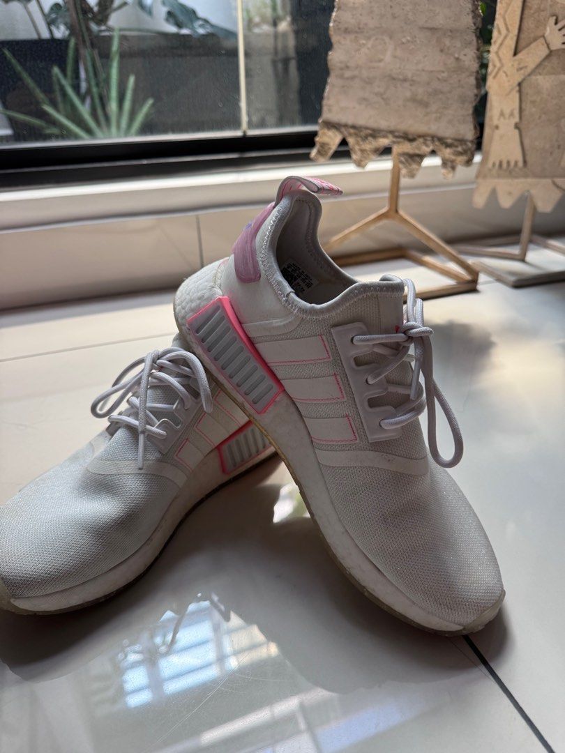 Adidas original MND SHOES, Men's Fashion, Footwear, Sneakers on Carousell