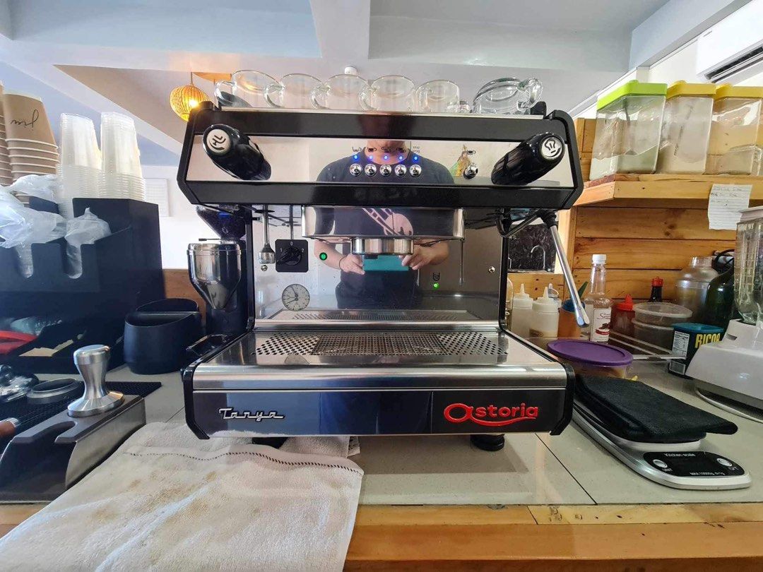 Astoria Espresso Machine, Food & Drinks, Other Food & Drinks on Carousell