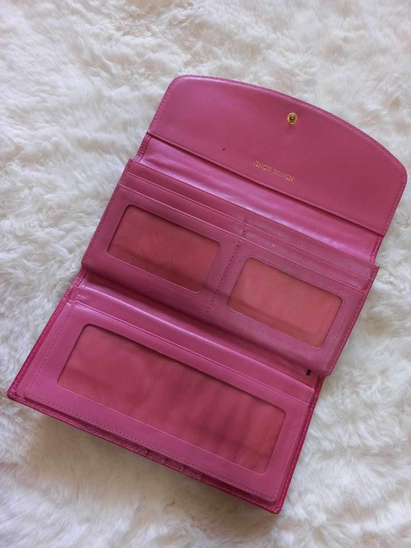Authentic Vincis bench wallet, Women's Fashion, Bags & Wallets, Wallets ...