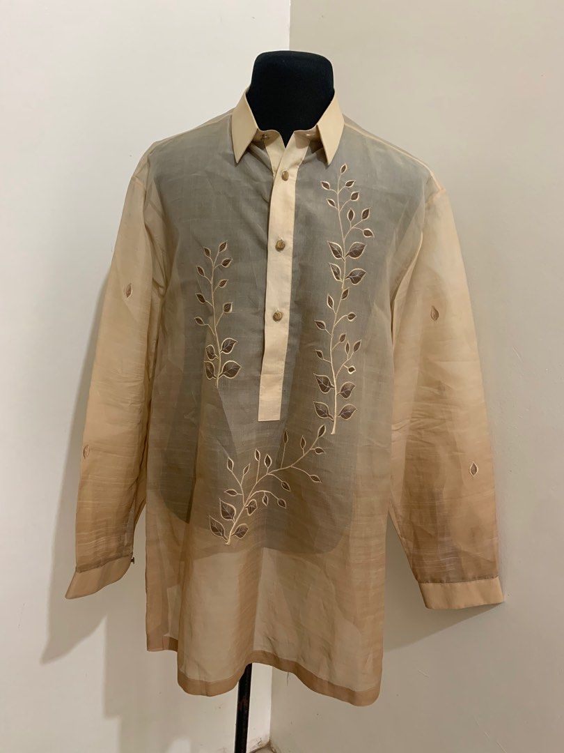 Barong Tagalog, Men's Fashion, Tops & Sets, Formal Shirts on Carousell